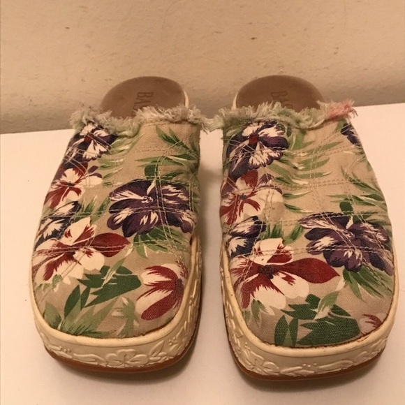 Bass | Shoes | Bass Floral Slides | Poshmark